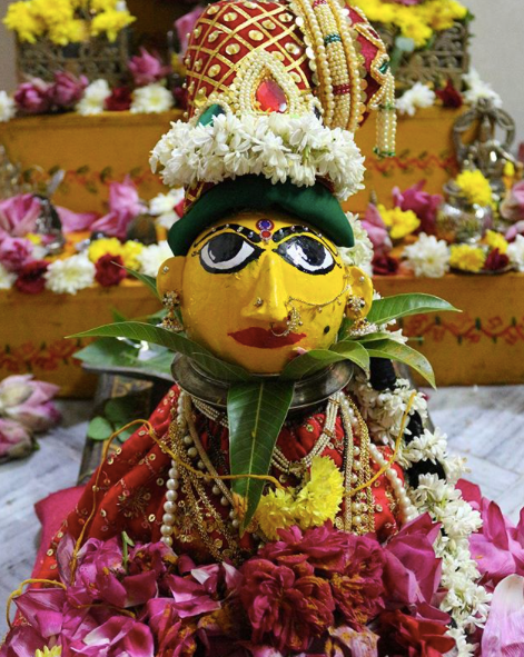 Types Of Flowers Used On Varamahalakshmi – Rosebazaar India