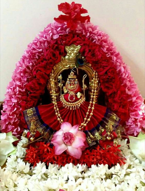 Types Of Flowers Used On Varamahalakshmi | Rosebazaar | – Rosebazaar India
